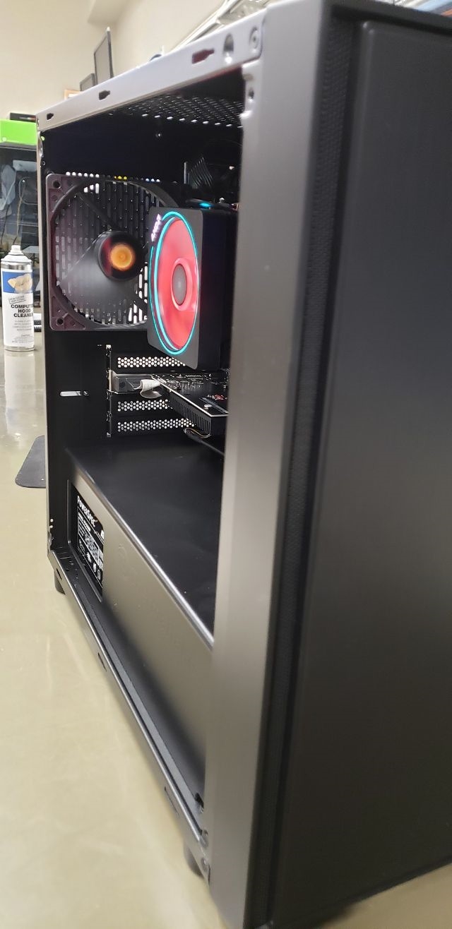 Budget AMD 2700X Build - Micro Center Build