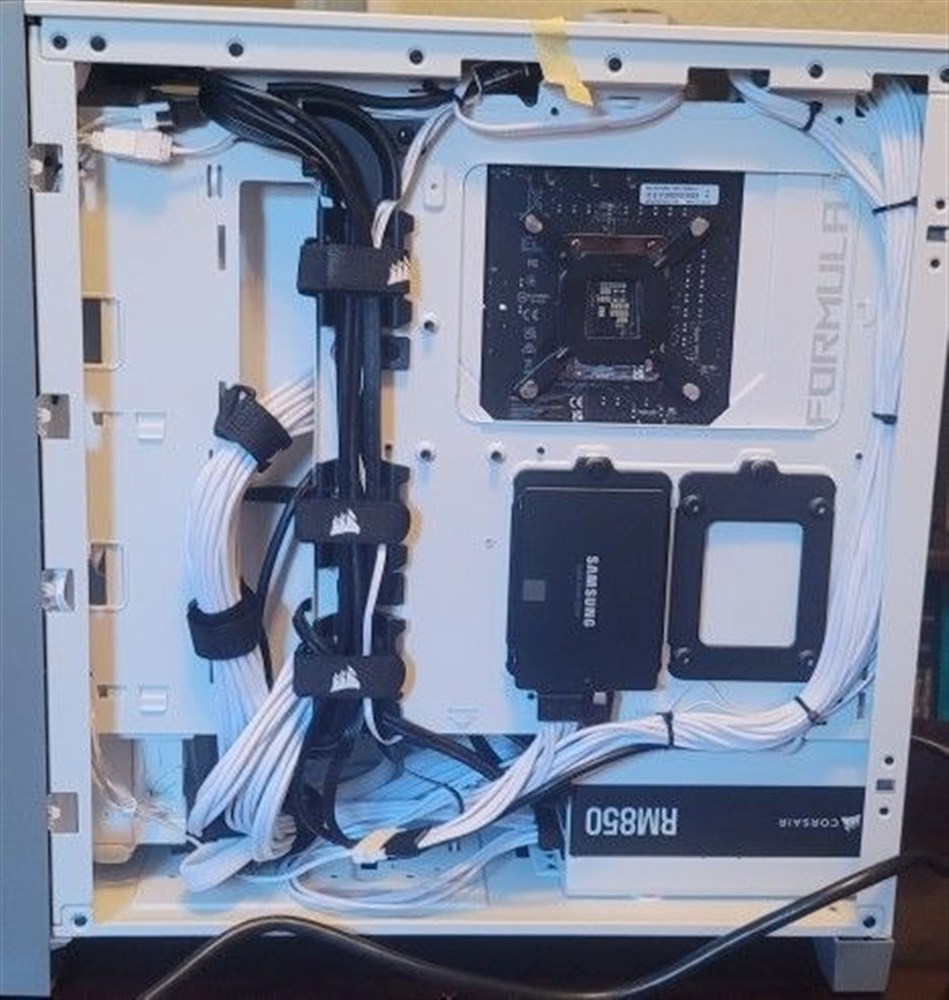 STRIX White Theme - Micro Center Build