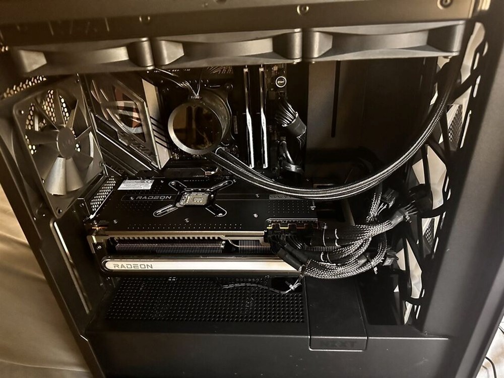 Green Radon - Micro Center Build