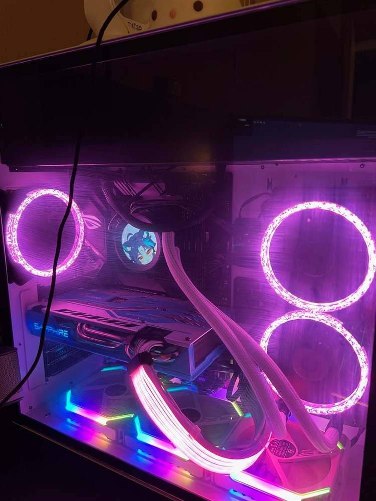 White & Pink - Micro Center Build