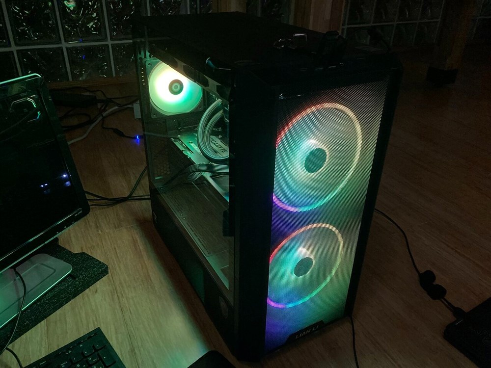 Golden Claw - Micro Center Build