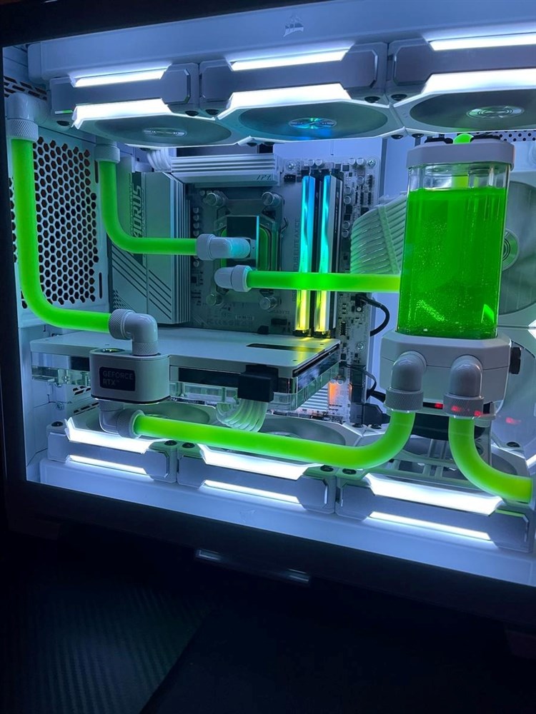 White/Green Waterloop Build - Micro Center Build